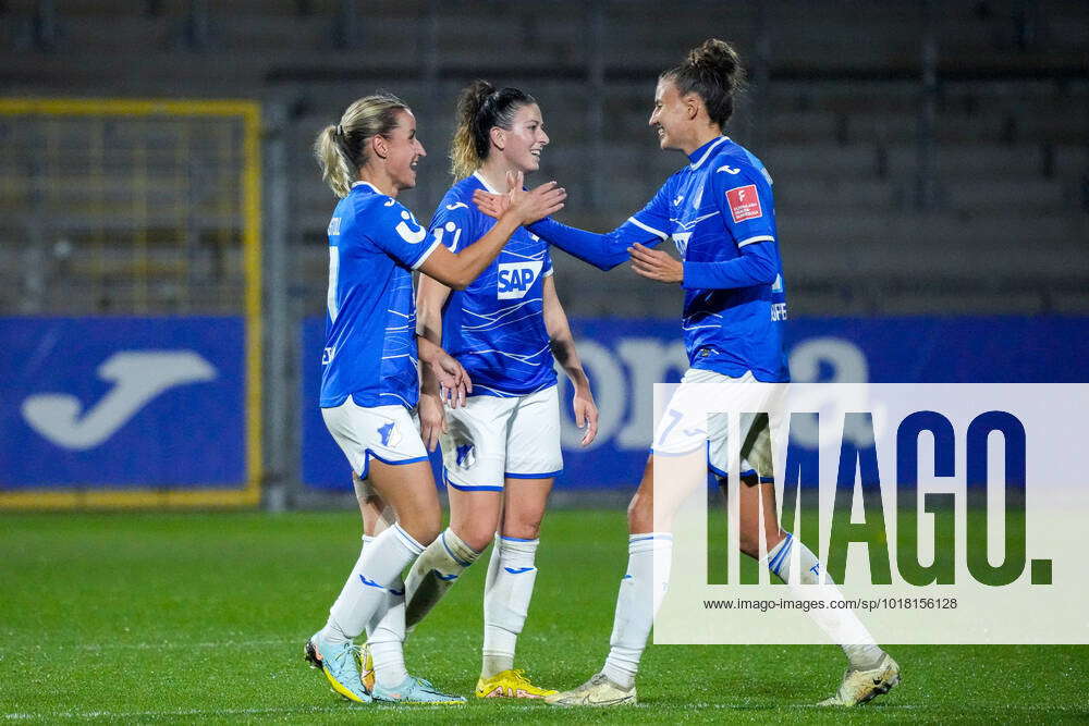 v.li.: Vanessa Leimenstoll (TSG, 27), Chantal Hagel (TSG, 7), Franziska ...