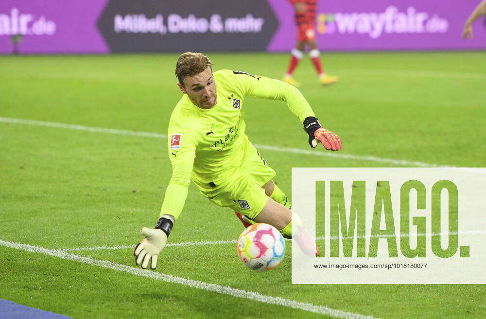 Parade goalkeeper Tobias SIPPEL MG action, football 1 Bundesliga, 13 ...