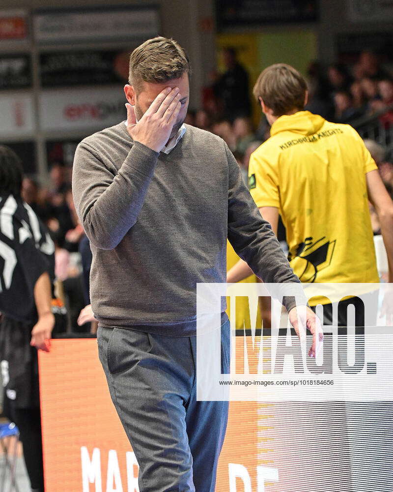 Head coach Igor Perovic of Vfl Kircheim Knights angry and ...