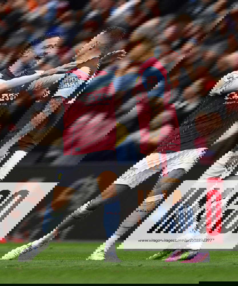 Birmingham, England, 6th November 2022. Matty Cash of Aston Villa ...