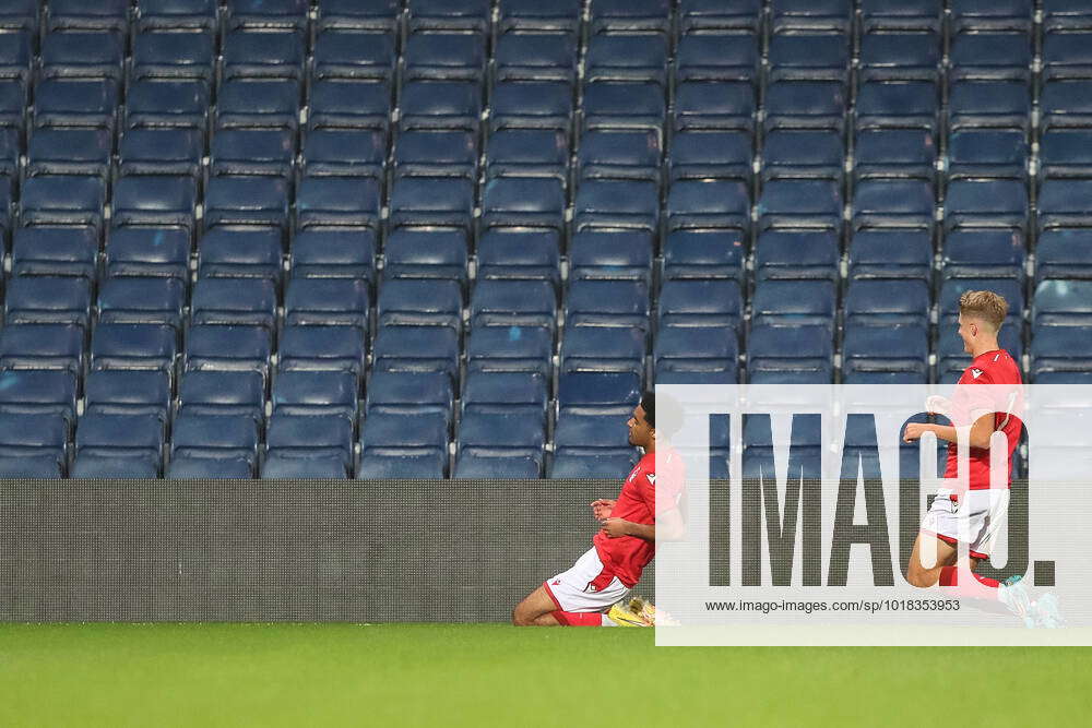 November 7, 2022, West Bromwich, West Midlands, United Kingdom: Alex ...