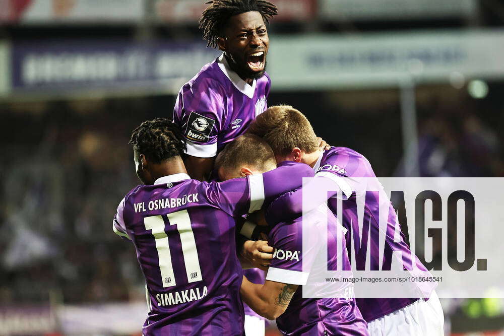v l Ba Muaka Simakala VfL Osnabrueck, 11 , Omar Traore VfL Osnabrueck ...
