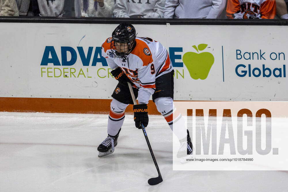 November 12, 2022: RIT Tigers forward Colton Trumbla (9) prepares for a ...