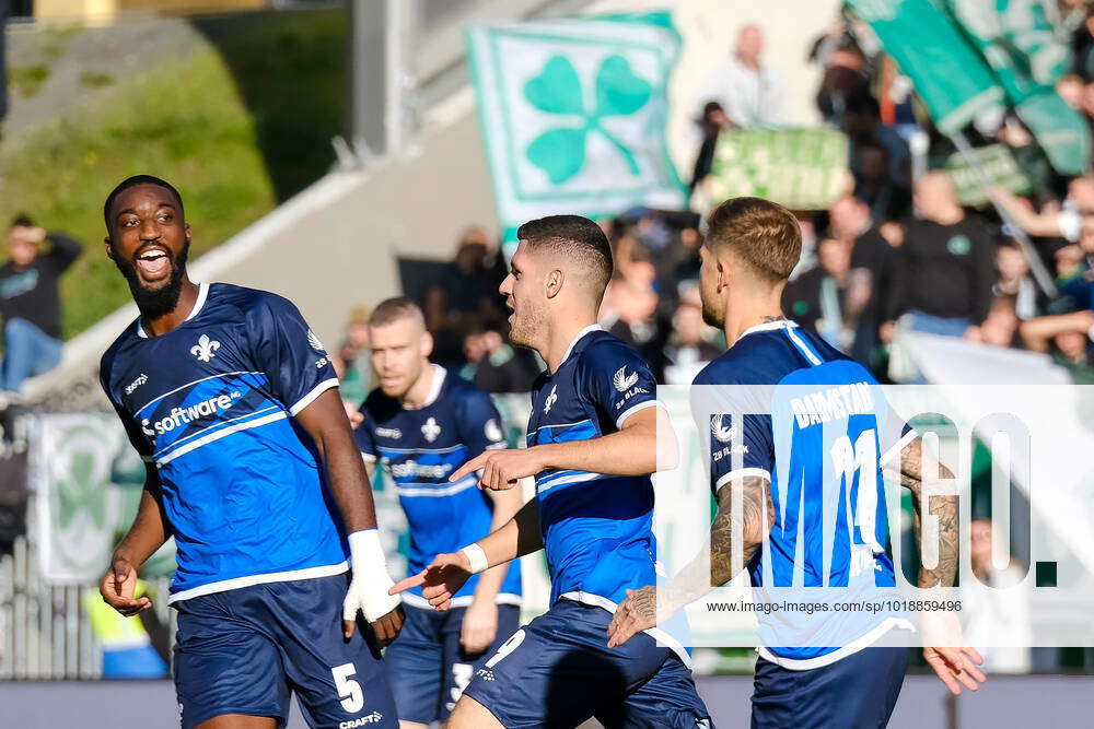 Emir Karic SV Darmstadt 98, 19 celebrates his goal to 1 0 with Patric ...