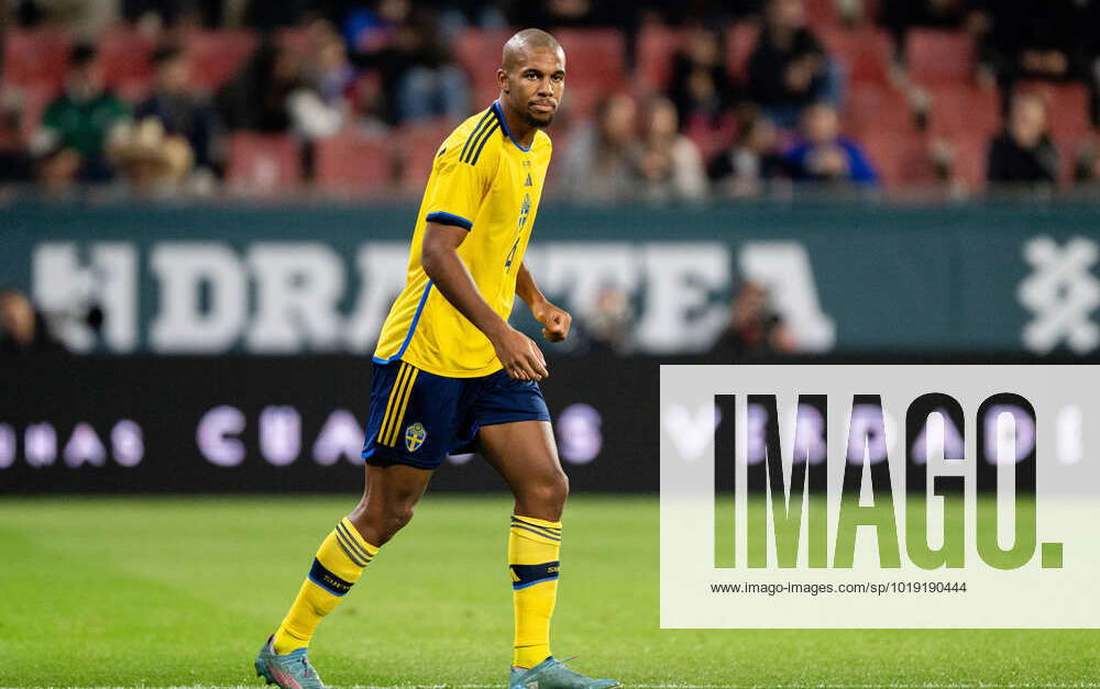 221116 Isak Hien of Sweden during the international friendly football ...