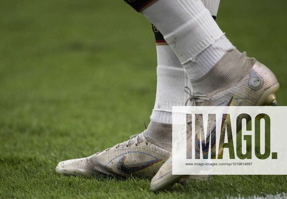 DOHA, QATAR - NOVEMBER 23: Detail shot of David Raum of Germanys Nike ...