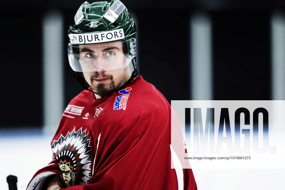 GÖTEBORG 20111026 Pierre Johnsson, back Frölunda HC GÖTEBORG