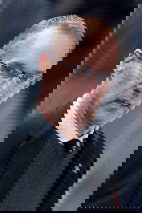 Gerry Fleming head coach, Loewen Frankfurt EHC Red Bull Muenchen vs ...