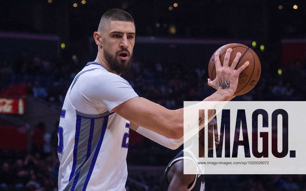 December 3, 2022, Los Angeles, California, USA: Alex Len 25 of the ...