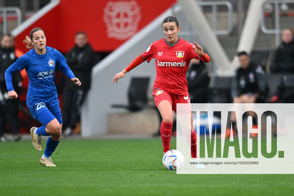 Lara Marti B04, 30 with ball in offense, 04 12 2022, Leverkusen Germany, Football, Flyeralarm