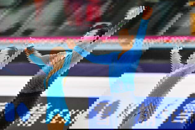 Cayla SMITH & Andy DENG, during Junior Pairs Practice, at the ISU Grand ...