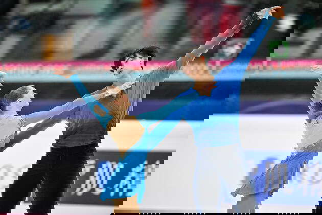 Cayla SMITH & Andy DENG, during Junior Pairs Practice, at the ISU Grand ...