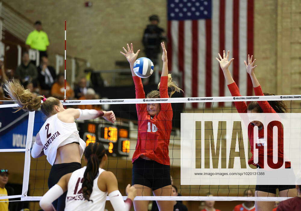 December 8, 2022: Ohio State setter Mac Podraza (10) at the net to ...