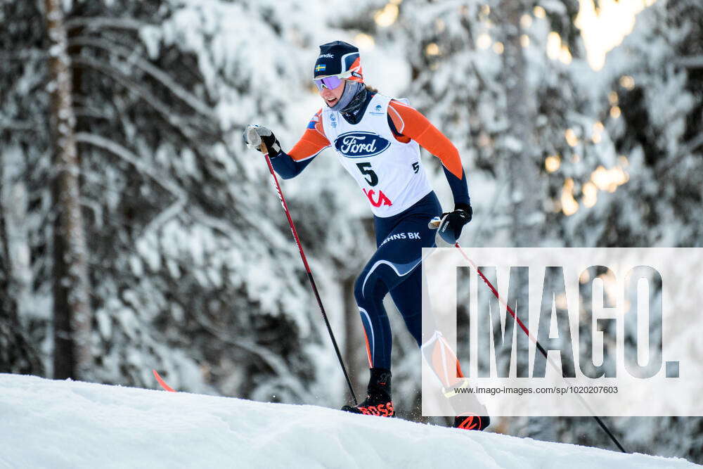 221211 Hilda Lingman, Rehns BK, during the ski race over 10 km classic ...