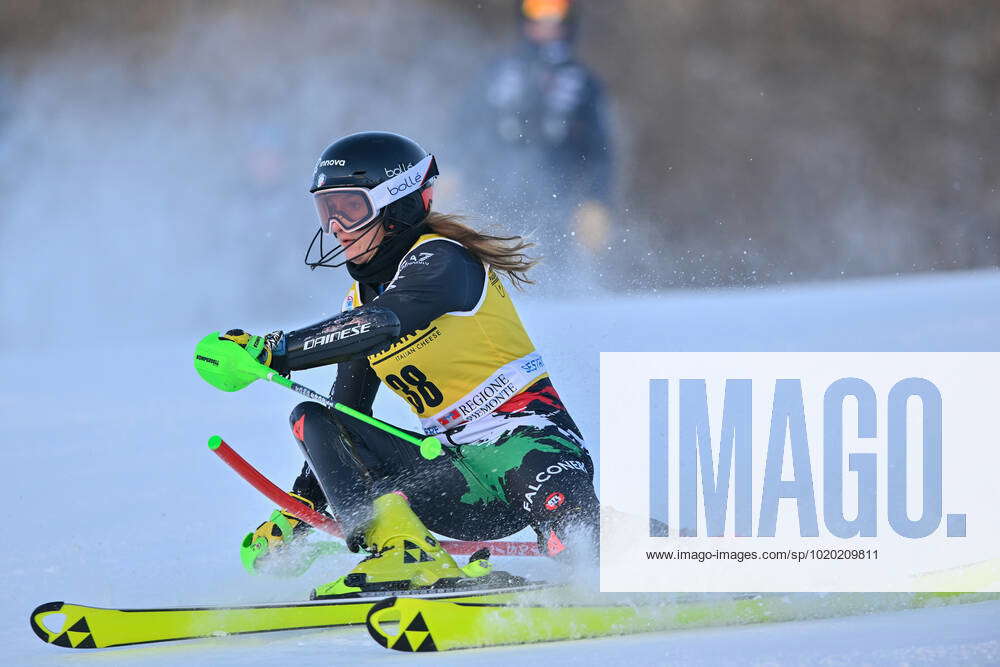 Lara Della Mea (ITA) 9 classified 1 run during 2022 Alpine Skiing World ...