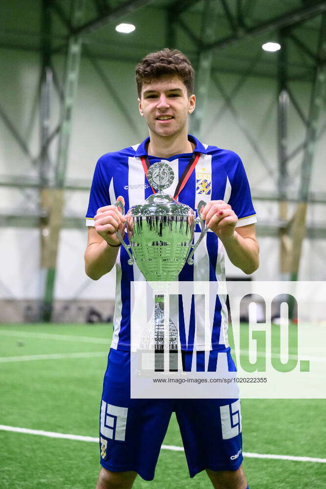 221211 IFK Gothenburgs Lion Beqiri celebrates with the trophy after the ...