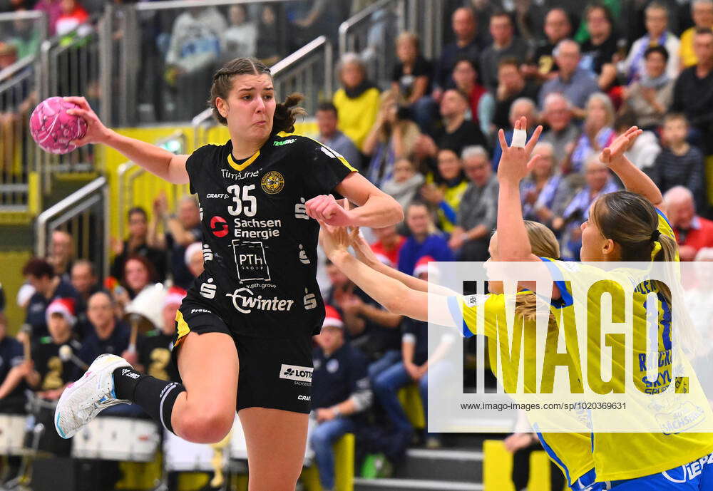 on the ball Isabel Wolff Rödertal against Ivana Raickovic Leipzig ...