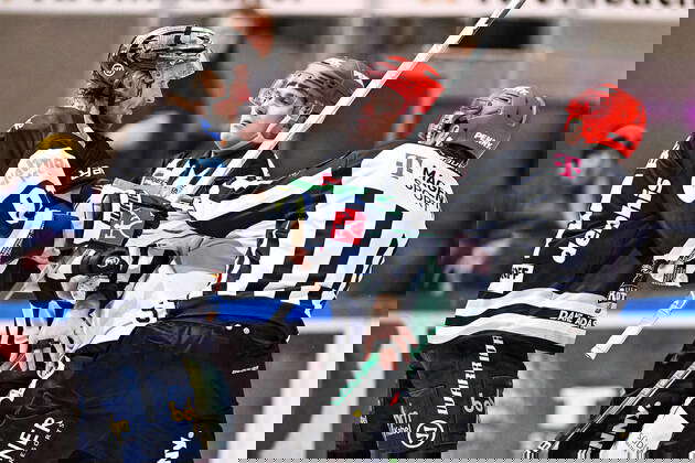 Dominic Kontny referee, 51 Tom Giesen referee, 86 Torsten Ankert ...