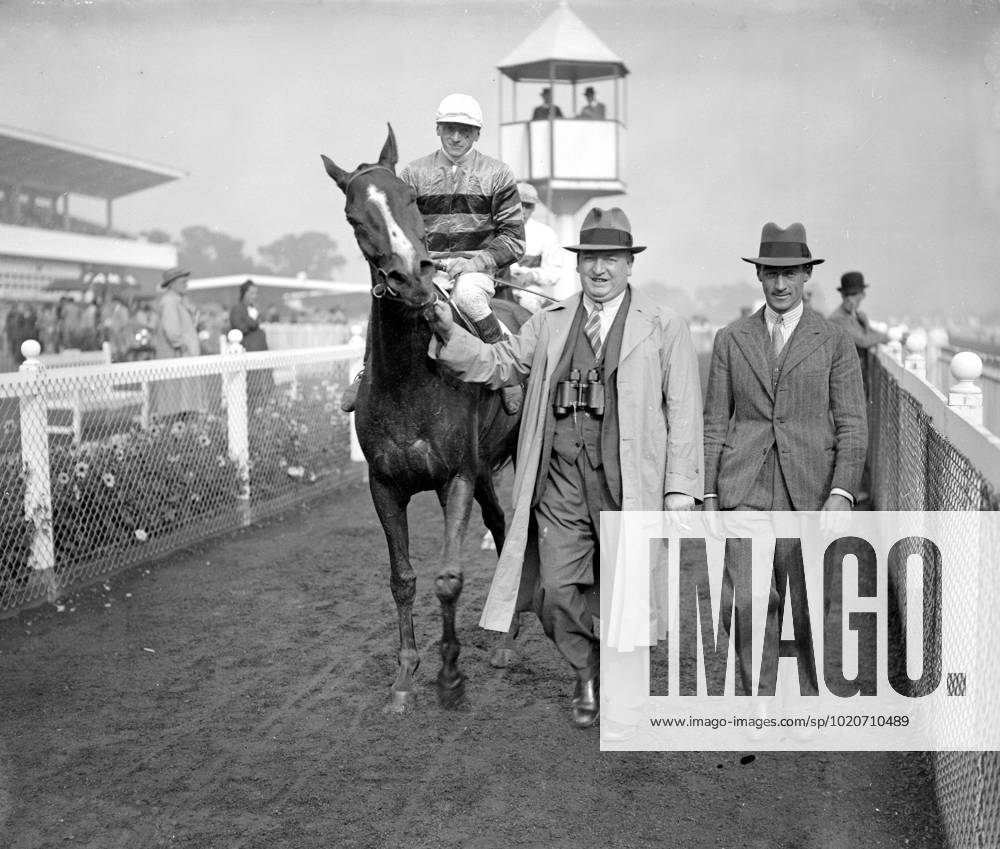 Horse Racing Northolt Park. Mr A.G. Mack leading in his Sea Worthy ...