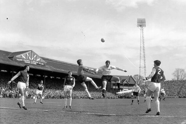 GRAHAM LEGGAT IN FOOTBALL ACTION WITH JIM STANDEN - WEST HAM V FULHAM ...