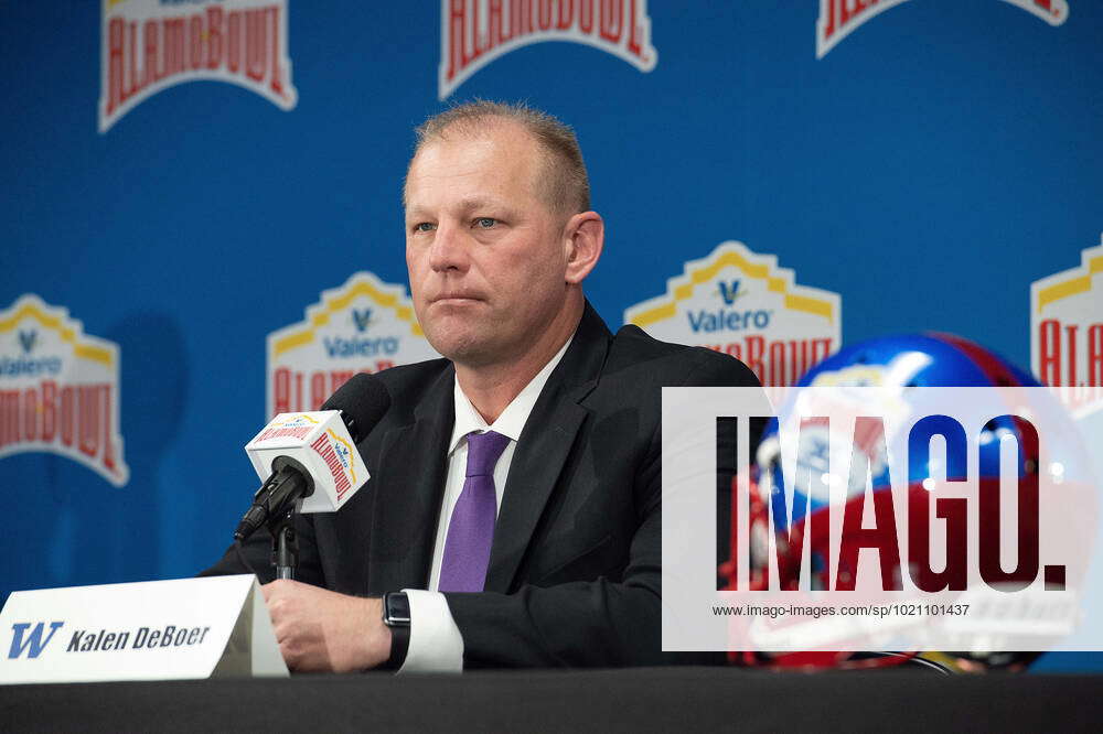 December 28, 2022: Head Coach Kalen DeBoer of Washington speaking at ...