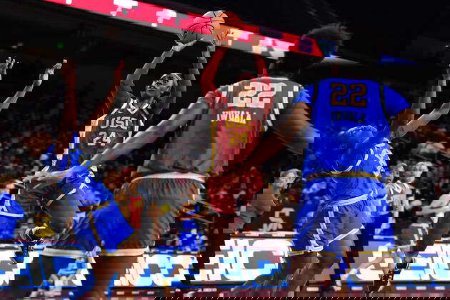 LOS ANGELES, CA - DECEMBER 15: USC Trojans guard Destiny Littleton (11 ...