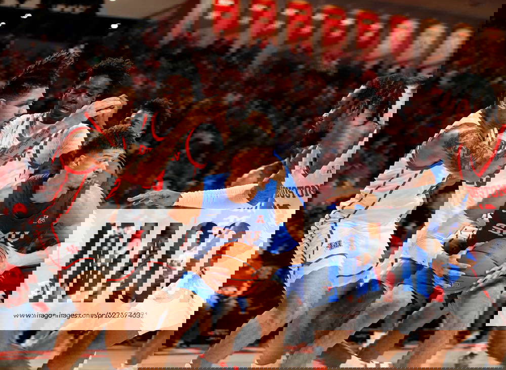 January 5, 2023, Houston, TX, USA: SMU forward Samuell Williamson (11 ...