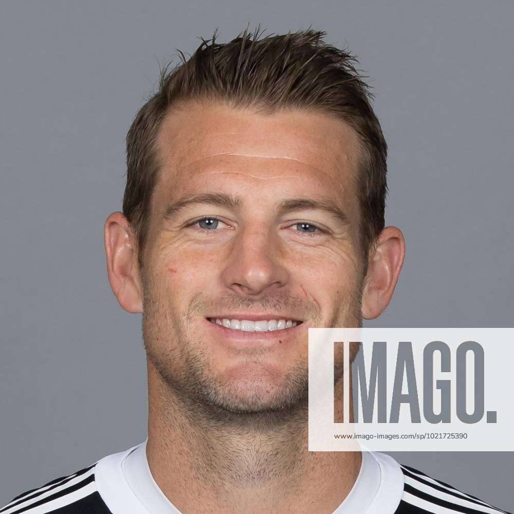 MLS, Fussball Herren, USA 2017 Portraits, Feb 25, 2017; USA; LA Galaxy player Dan Kennedy poses for