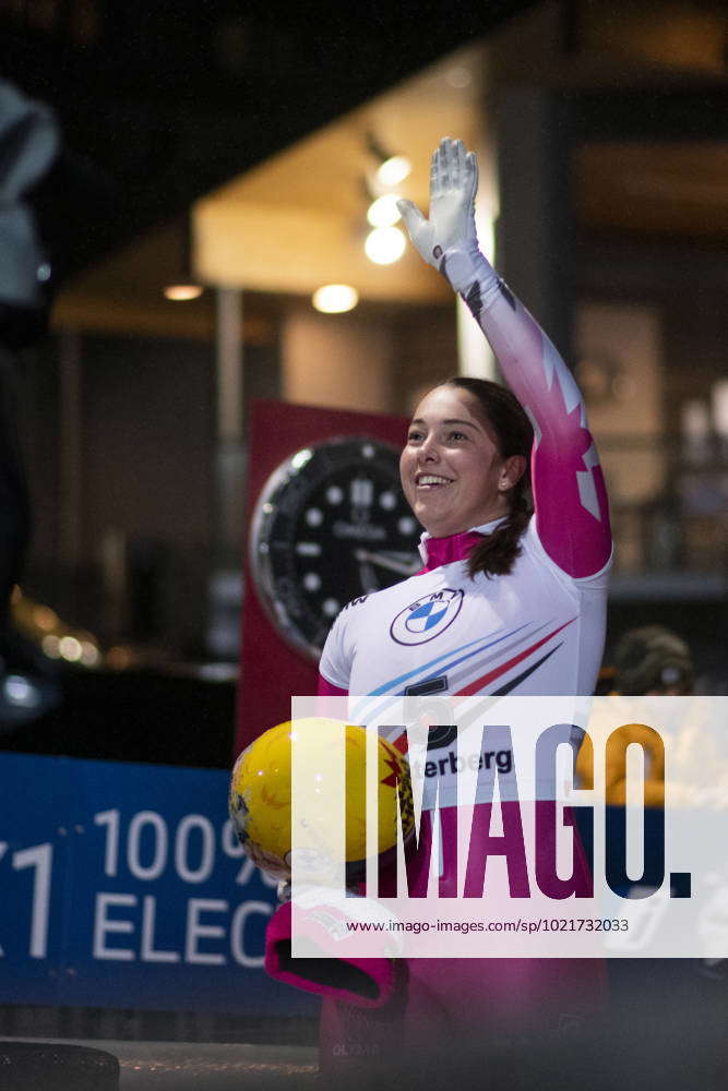 Anna Fernstaedt Czech Republic waves to the camera, GER, BMW IBSF ...
