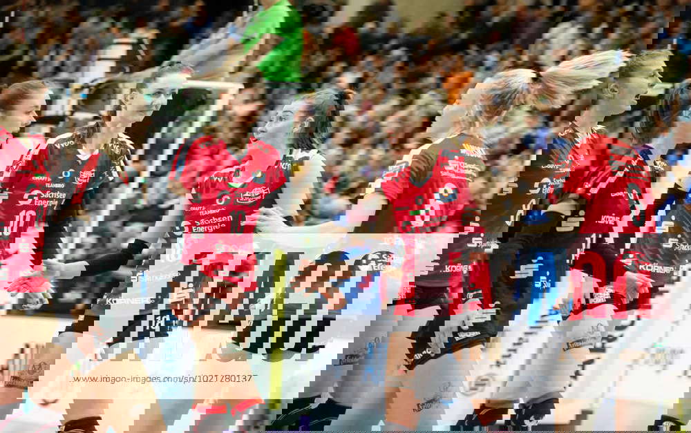 vlnr Monique Strubbe Dresdner SC, 8 Elisa Lohmann Dresdner SC, 14 Lara ...