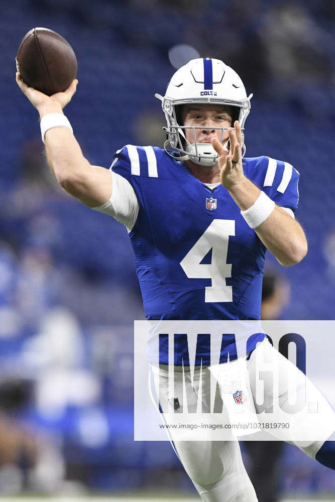 INDIANAPOLIS, IN - JANUARY 08: Indianapolis Colts quarterback Sam ...