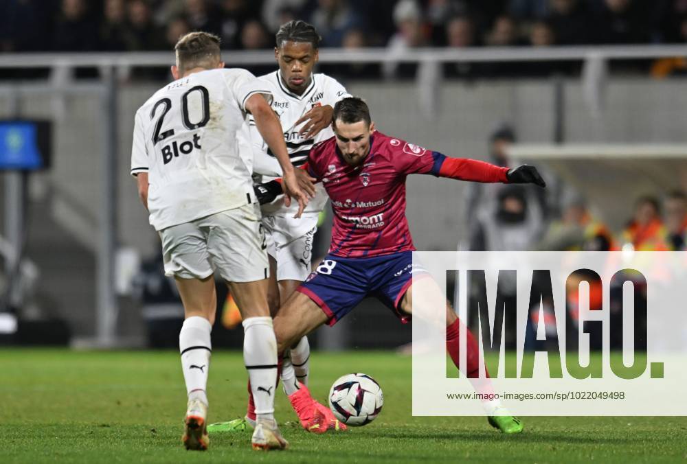 Elbasan Rashani (clermont) vs Warmed Omari (rennes) FOOTBALL : Clermont ...