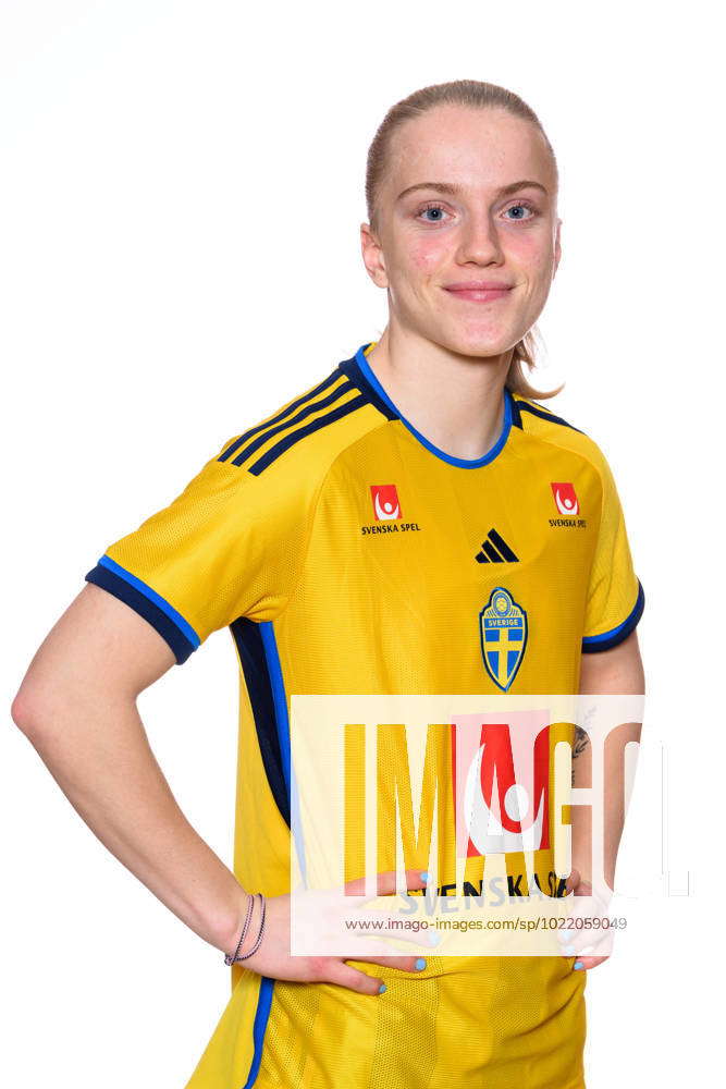 230111 Anna Sandberg of the Swedish womens football national team poses for a portrait on January