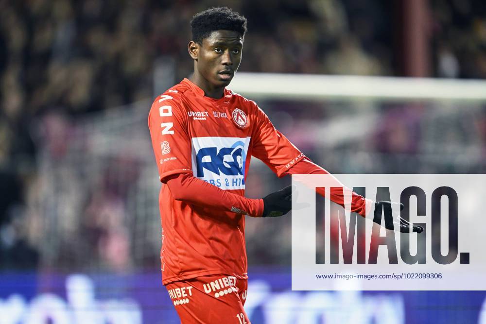 KORTRIJK, BELGIUM - JANUARY 11 : Keita Habib midfielder of KV Kortrijk ...