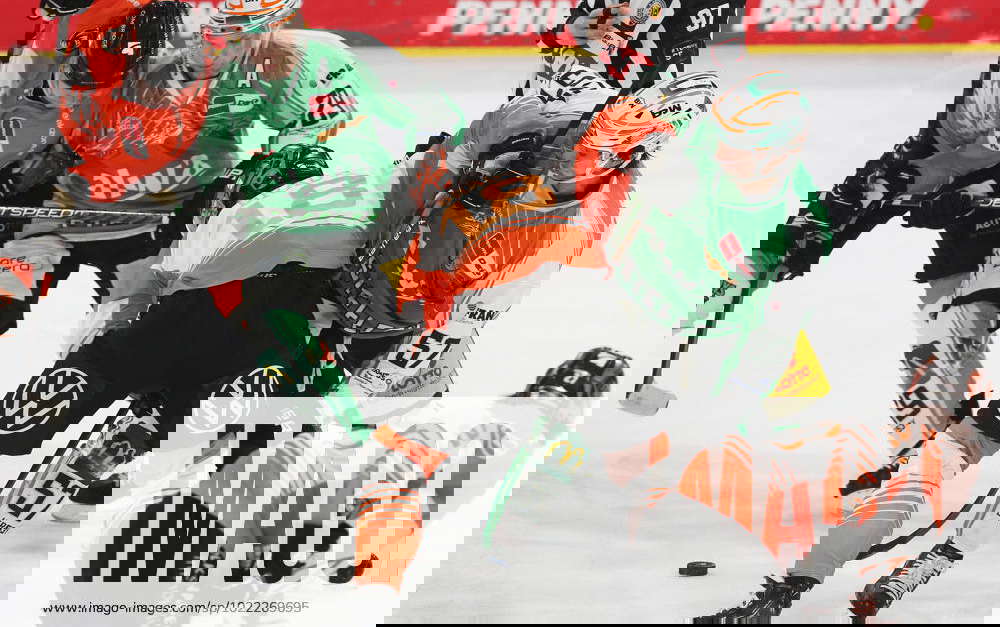 V li Ryan Button Wolfsburg , Alexander Preibisch Stelers , Laurin Braun ...