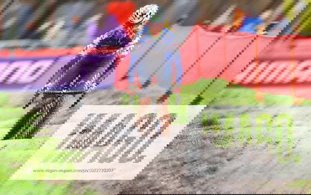 Belgian Lore De Schepper pictured in action during the women s junior ...