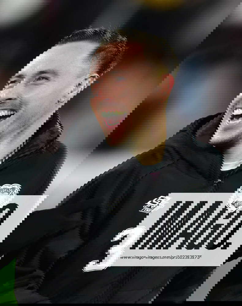 Heart of Midlothian v Aberdeen cinch Premiership Barrie McKay of Heart ...