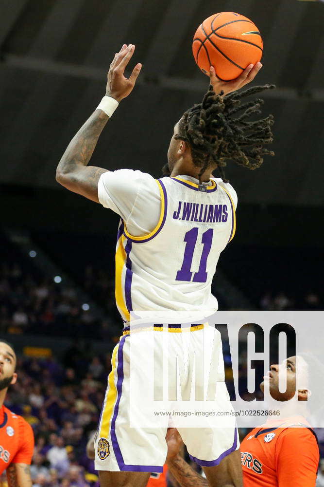 January 18, 2023: LSU s Justice Williams (11) tries an off balanced ...