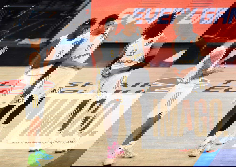 Isaac Bonga 9 , Augustine Rubit 21 and Freddie Gillespie 33 of FC ...