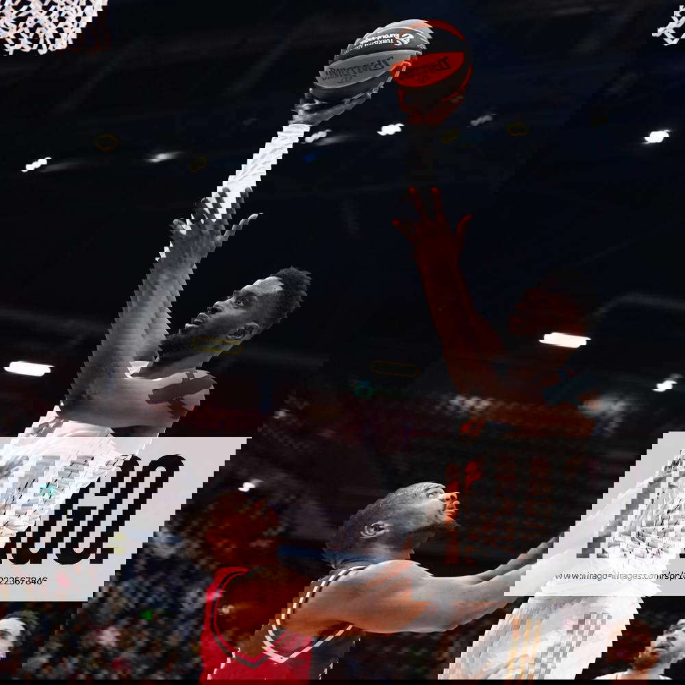 Youssoupha Fall (Asvel Lyon Villeurbanne) during EA7 Emporio Armani ...