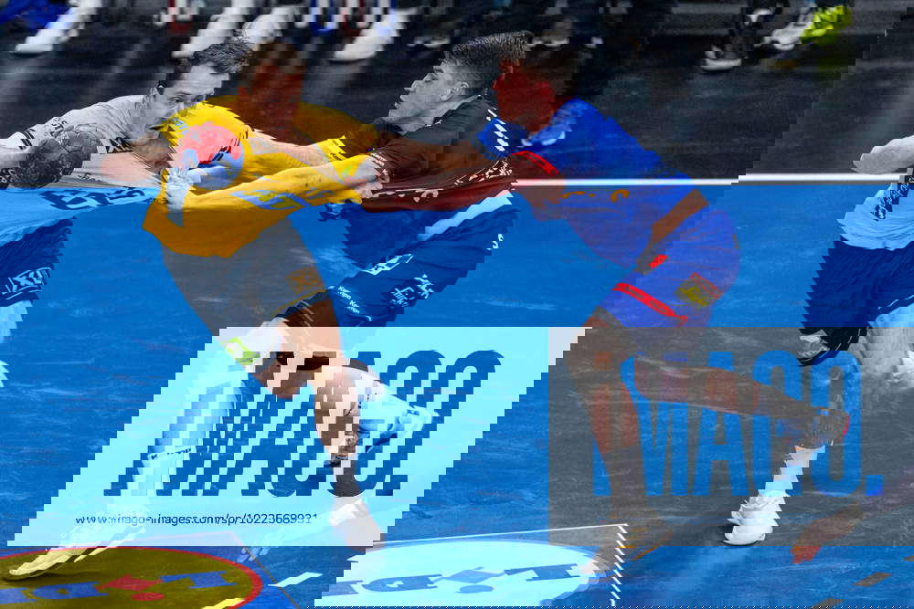 230120 Felix Claar of Sweden during the 2023 IHF World Mens Handball ...