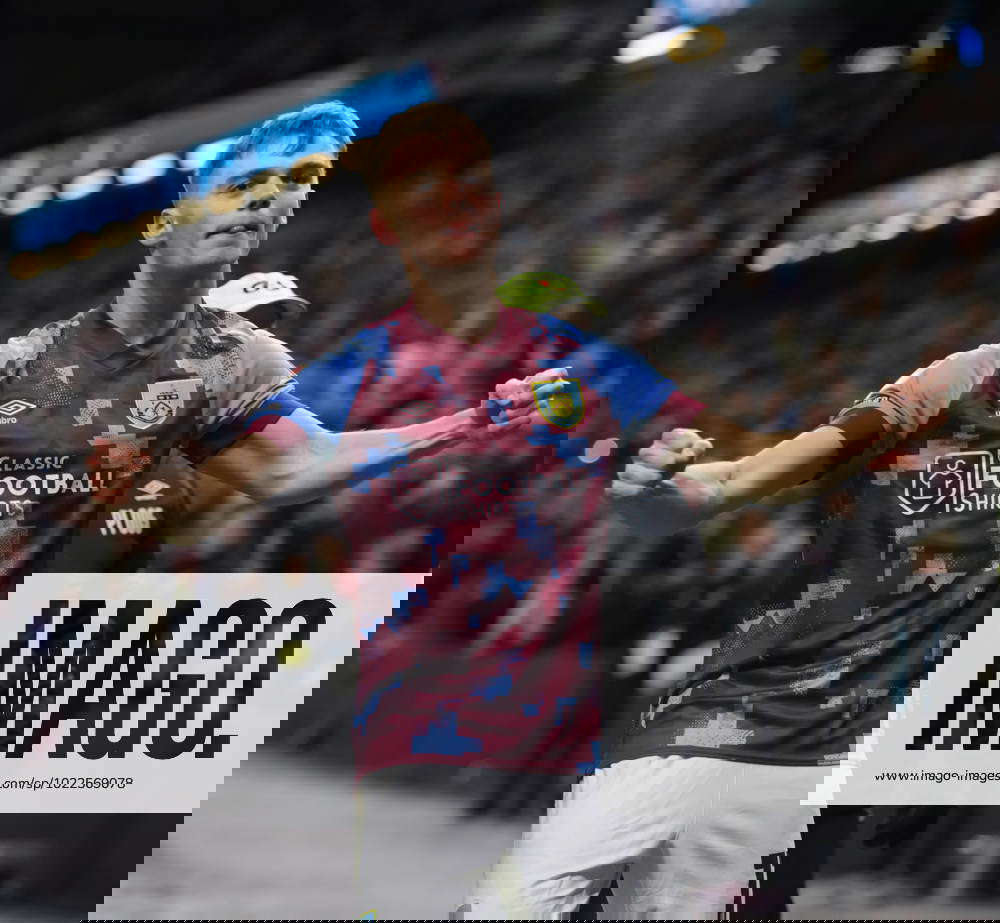 Burnley v West Bromwich Albion Sky Bet Championship Scott Twine of ...