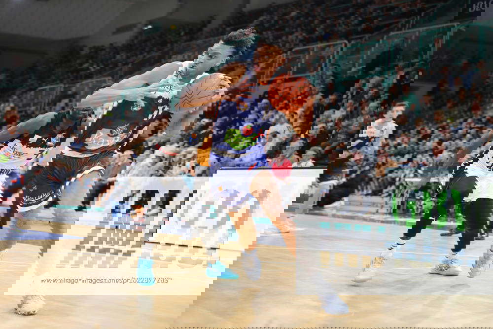 Derrick Alston Jr Rostock Seawolves, 10 , Osaro Juergen Rich medi ...