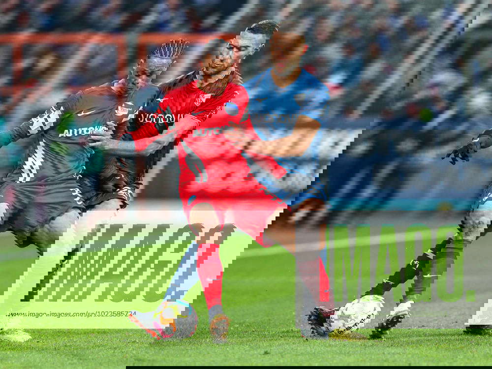 Derry Scherhant Hertha BSC, 39 in duel against Ivan Ordets VfL Bochum ...