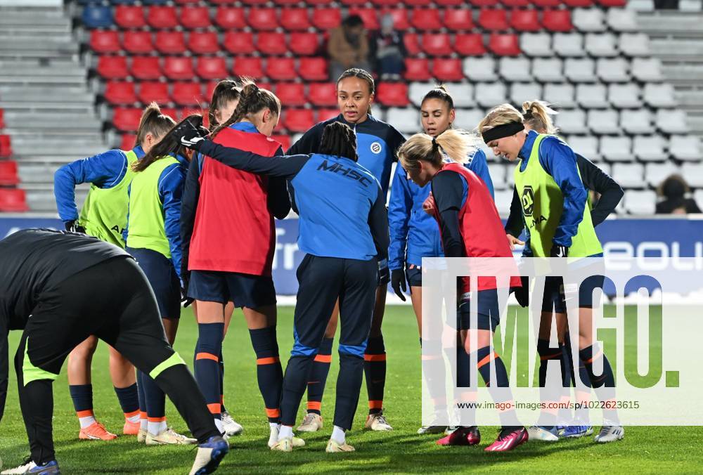 Maelys Mpome et ses coequipieres (montpellier) FOOTBALL: Olympique ...