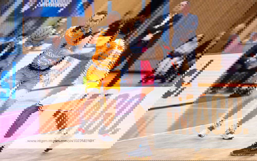 Casey Benson wiha Panthers Schwenningen, 01 Jordan Livingston Barnes ...