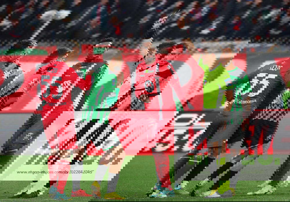 January 22, 2023, Monza, Italia: Referee Alessandro Prontera shows aa ...