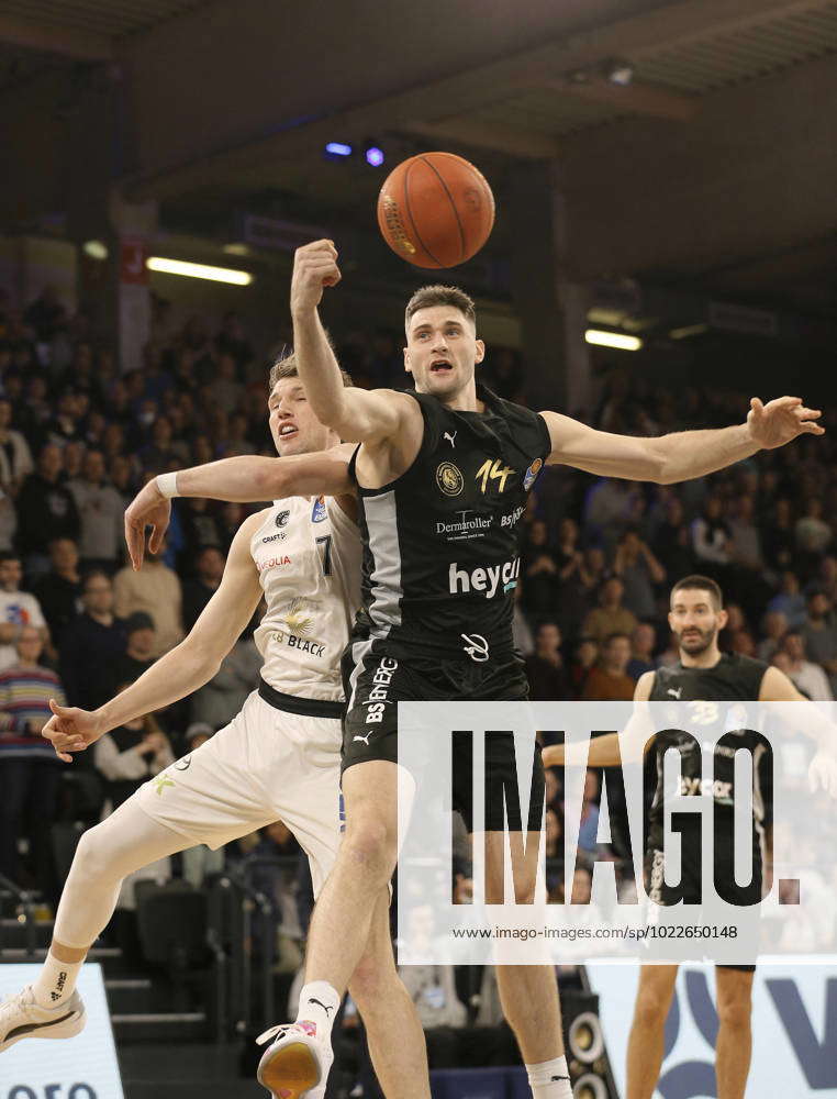 Lukas Meisner Towers comes too late against Dustin SLEVA Lions ...