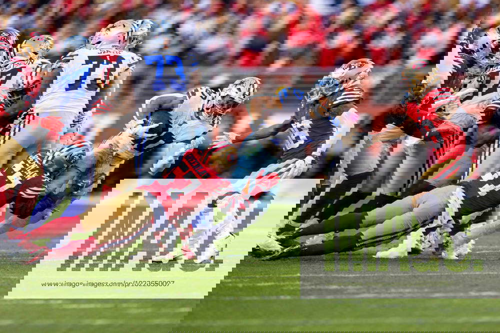 SANTA CLARA, CA - JANUARY 22: Dallas Cowboys running back Tony Pollard ...