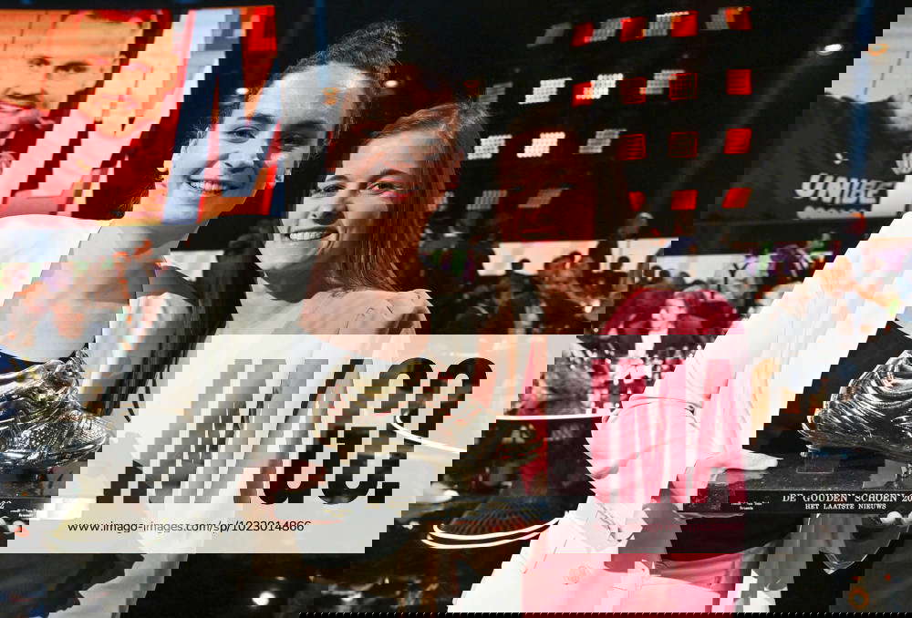 GOUDEN SCHOEN Nicky Evrard of OHL pictured with her partner Shari Van ...